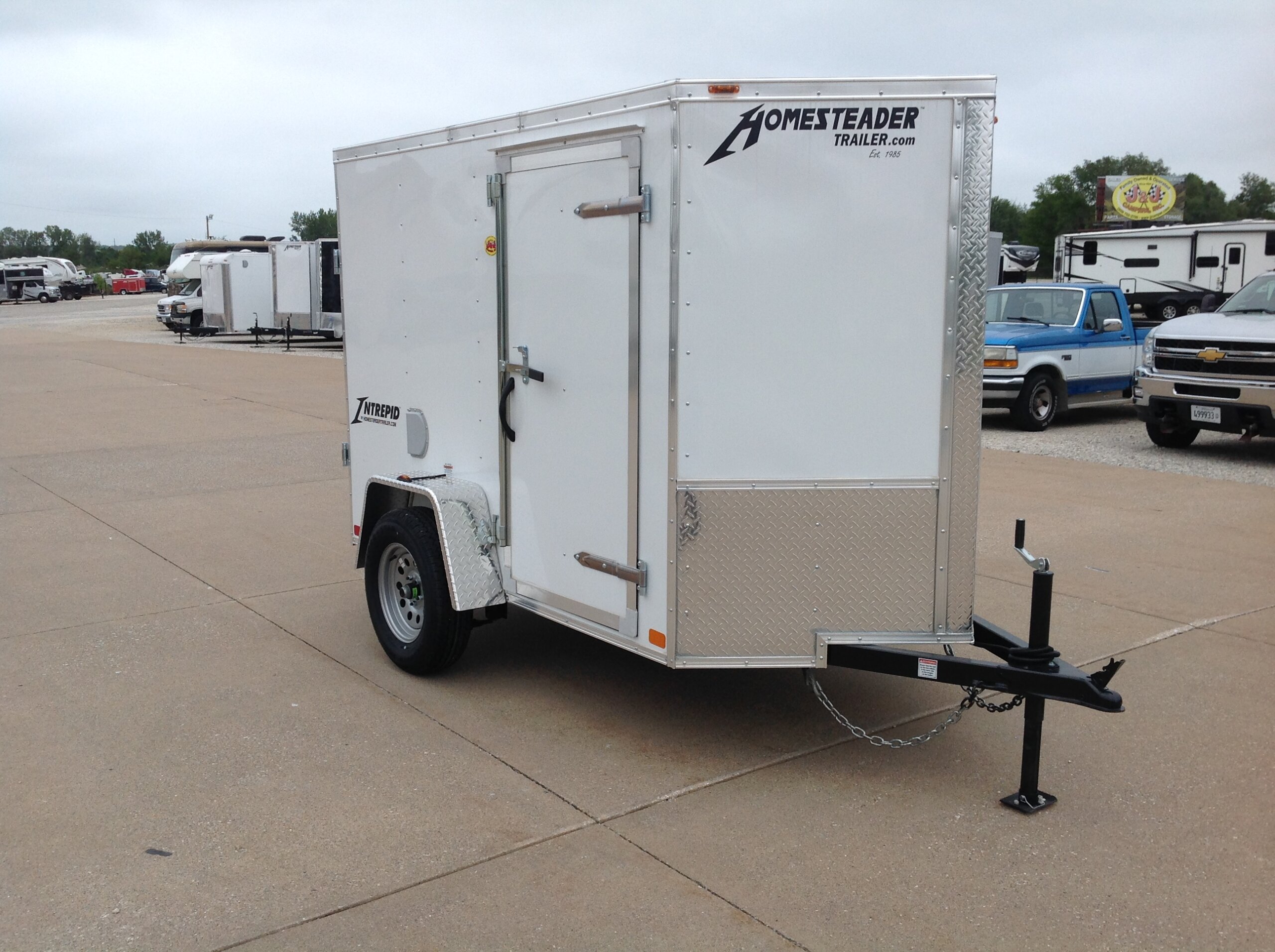 J & J Campers | we treat our customers like friends